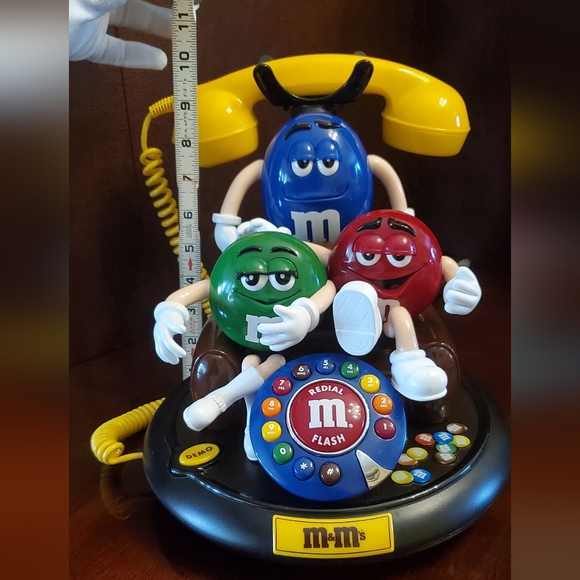 M&M'S | Other | Vintage Mm Animated Talking Moving Phone Outstanding ...